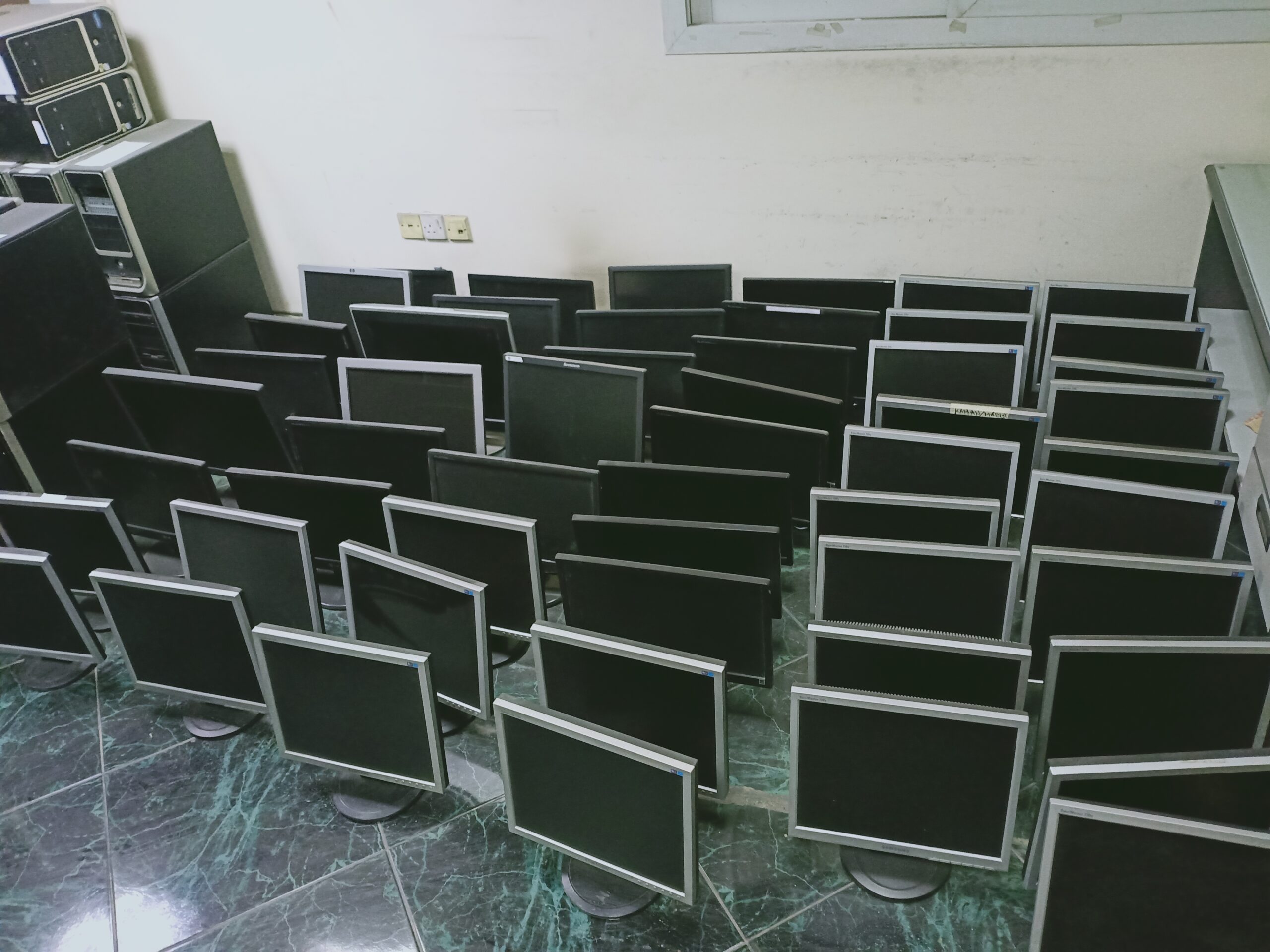 We Buy Your Used Electronics & Computer IT Scraps | Dubai-UAE